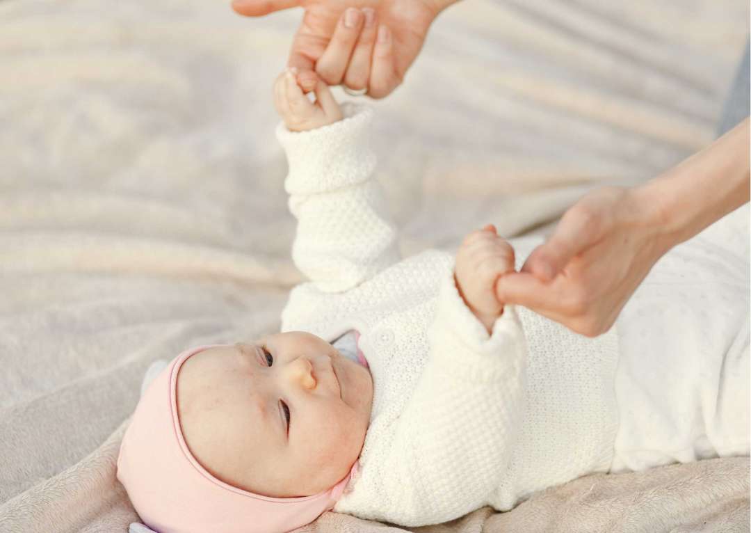 Baby Shudders - 8 reasons infants shudder and how to help